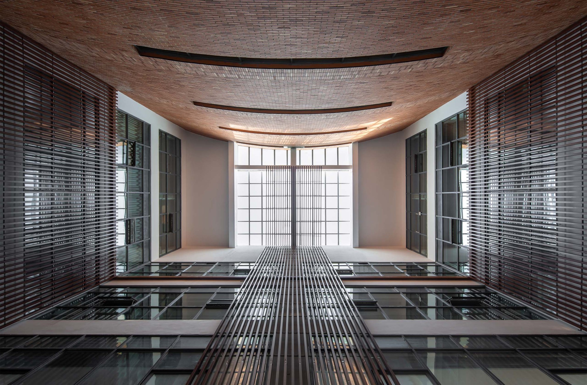 Gallery of Huangshi Mass Art Center / CSADI A2 Studio - 16