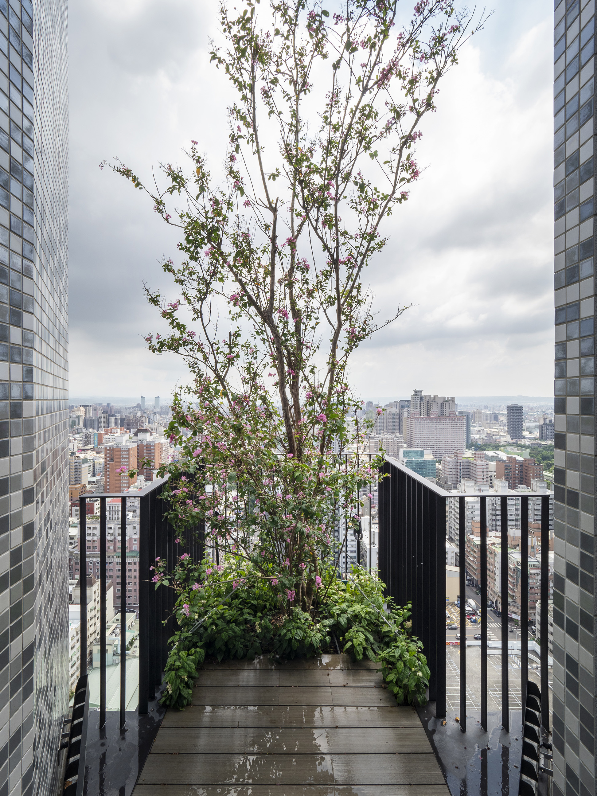 Gallery of WOHA Completes First Green Mixed-Use Development in Taiwan - 31