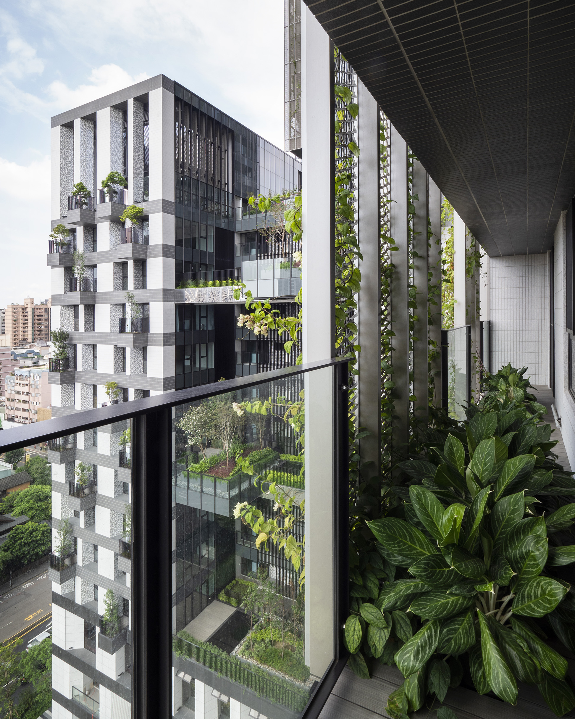 Gallery of WOHA Completes First Green Mixed-Use Development in Taiwan - 2