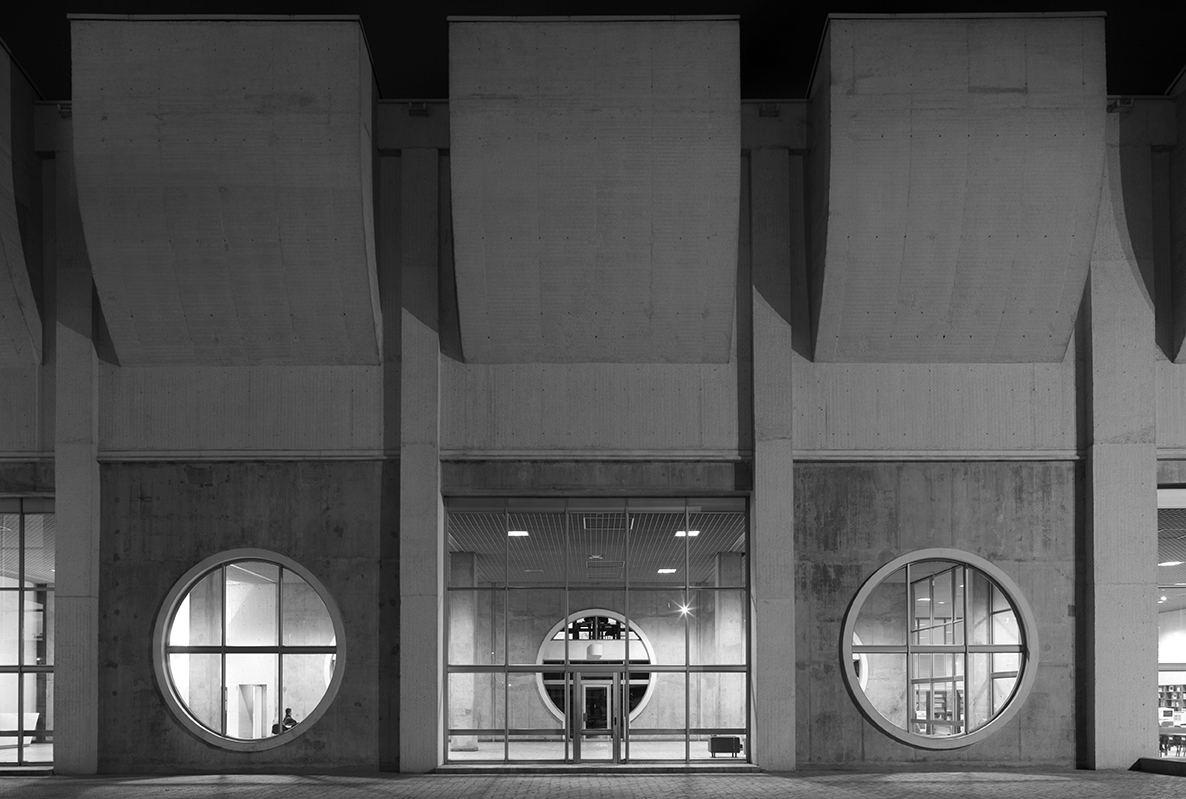 画廊 建筑经典：El Tintal 图书馆 / Bermúdez Arquitectos - 21