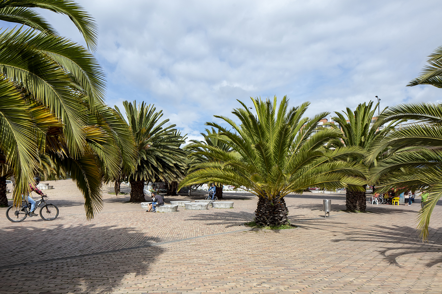 Galería de Clásicos de Arquitectura: Biblioteca El Tintal / Bermúdez ...