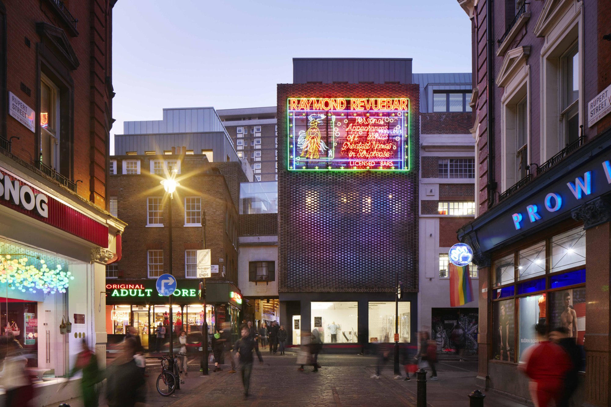 Gallery of Walker’s Court Theatre / SODA - 21