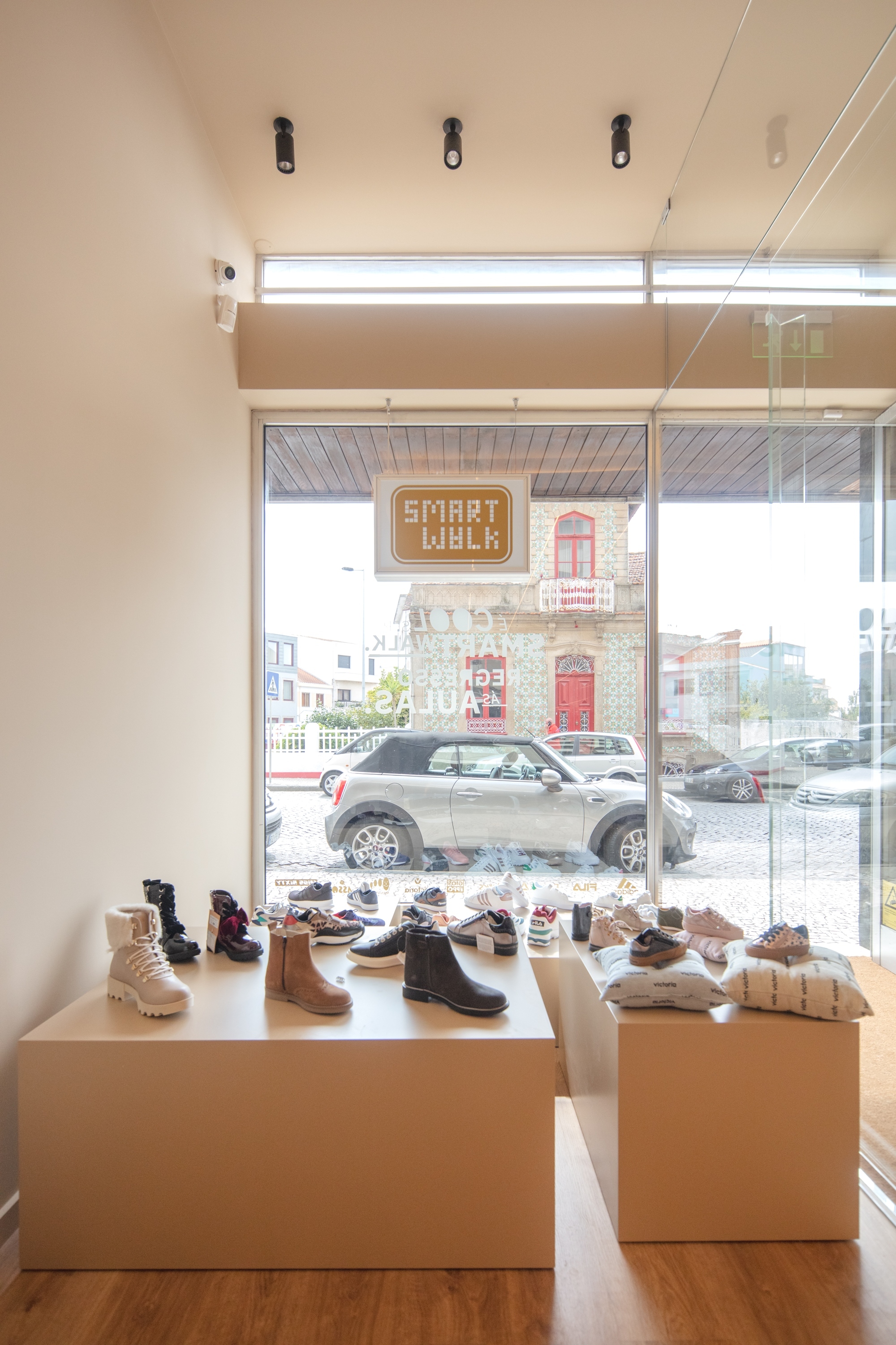 Galeria de Sapataria Vila Conde / Raulino Silva - 9