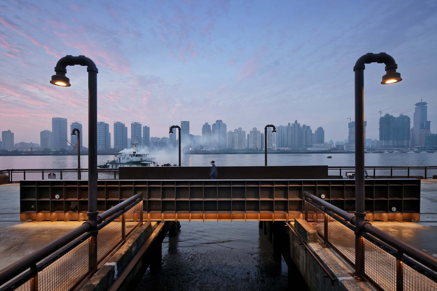 Gallery of Demonstration Section of Yangpu Riverside Public Space ...