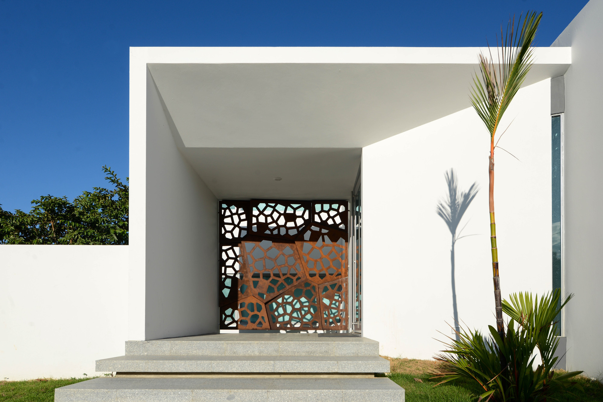 Gallery of Tropical Modernism: Puerto Rico's New Homes, Hotels and ...