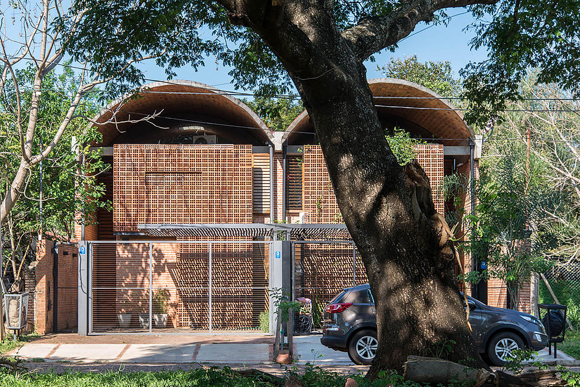 Gallery of Breaking Boundaries: Revolutionary Design in Paraguay's ...