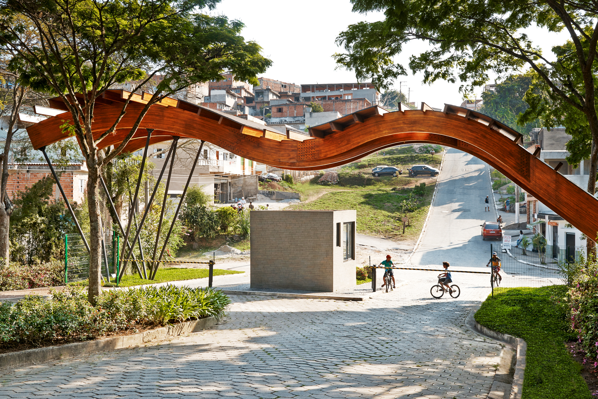 Gallery of Memorial Cemetery Parque das Cerejeiras / Crisa Santos ...