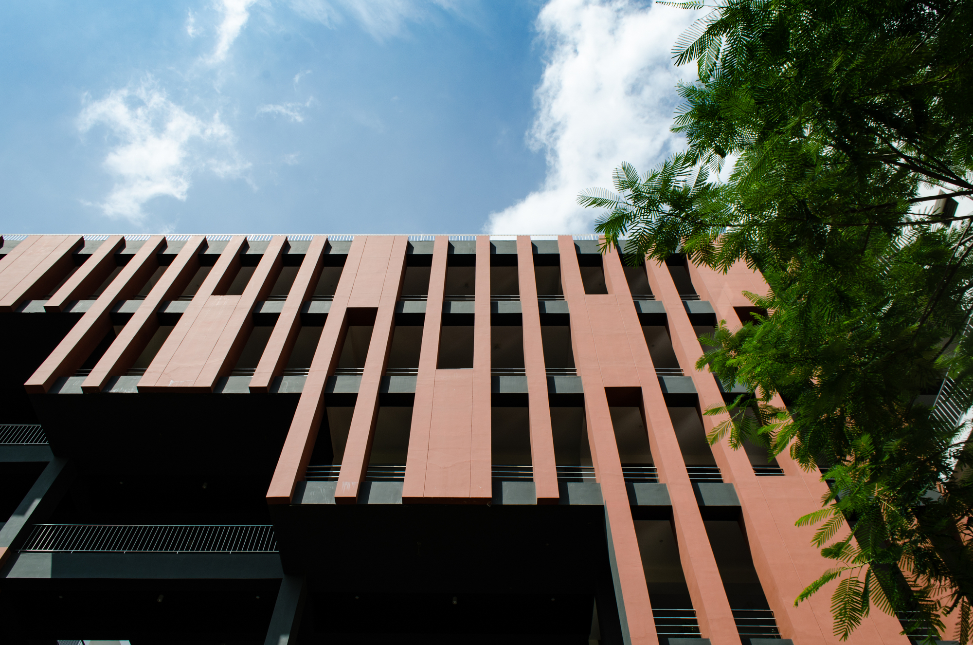 Gallery of School of Architecture, Crescent University ...