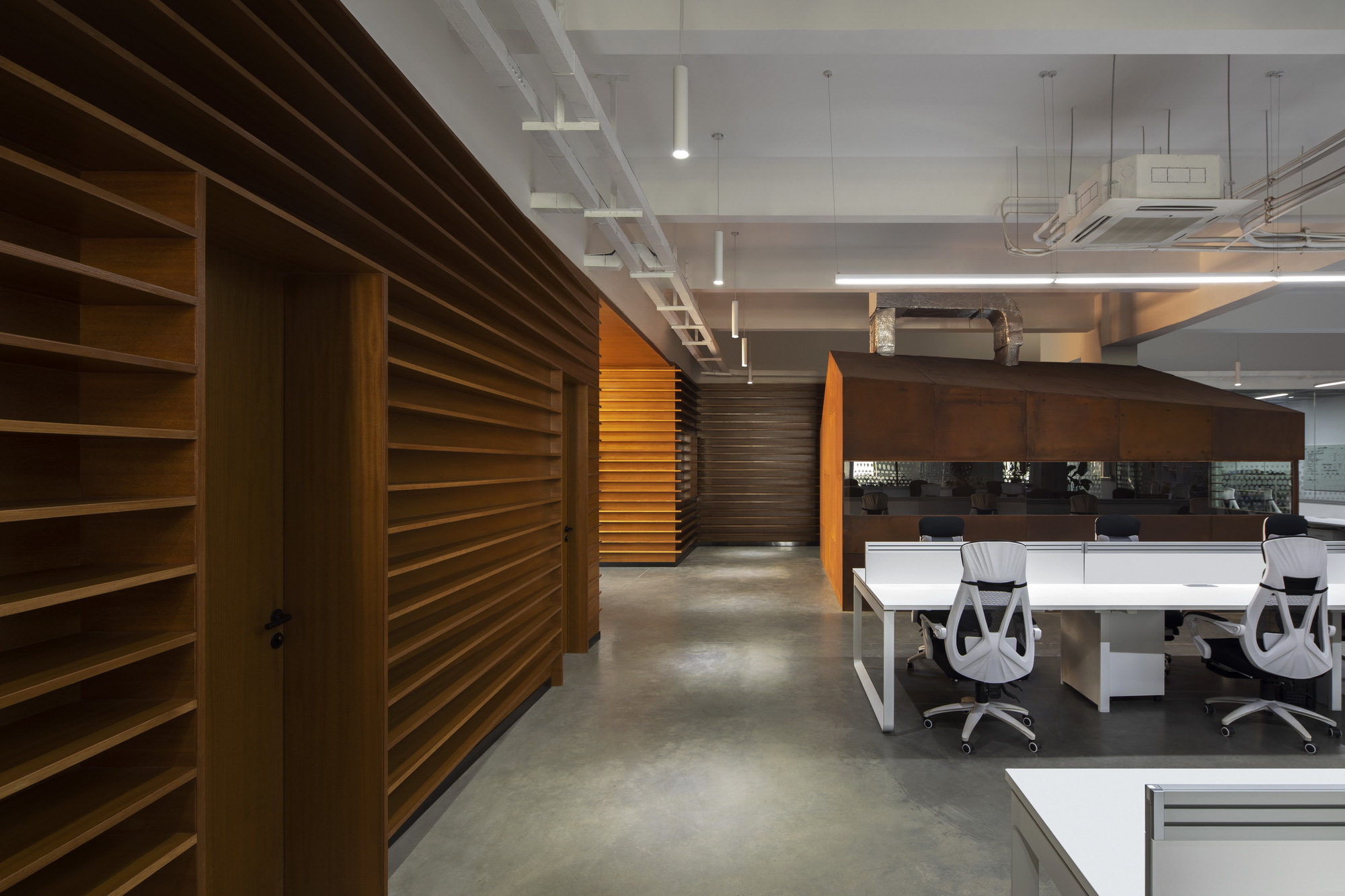 Gallery of CCELL Office / CM Design - 8