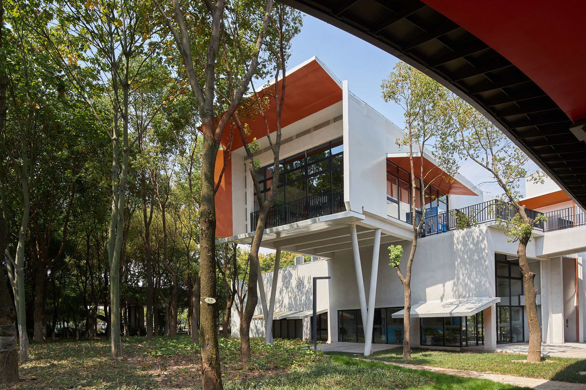 Gallery of Jiangyin Greenway / BAU Brearley Architects + Urbanists - 28