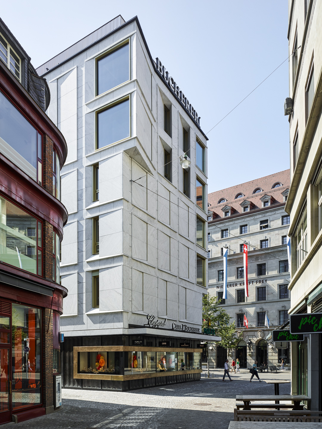 Gallery of Bucherer Flagship Store / Office Haratori + Office Winhov - 3