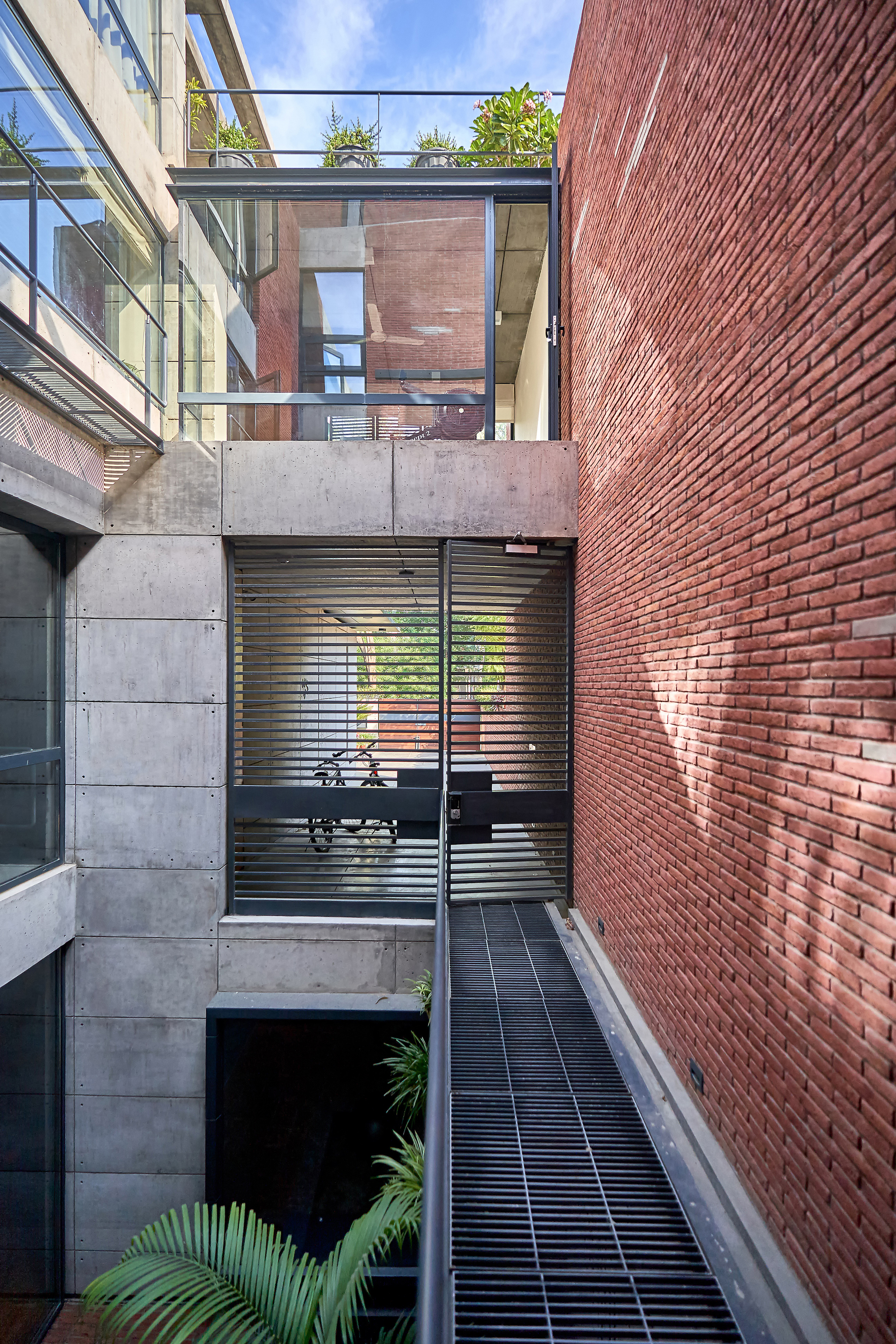 Galeria de Escritório Lopez Design / DADA & Partners - 4