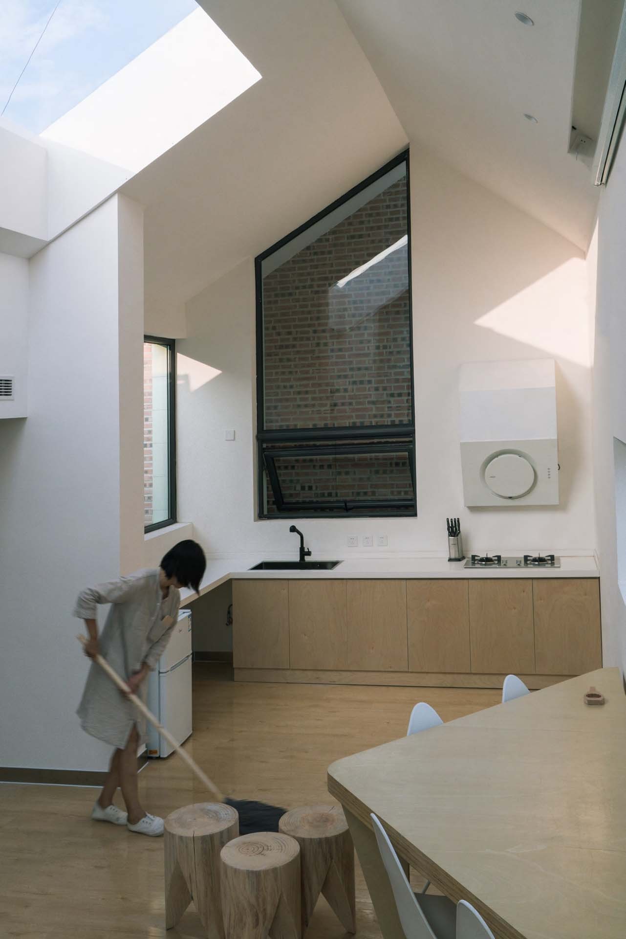 Gallery of Intertwine House / Wonder Architects - 25