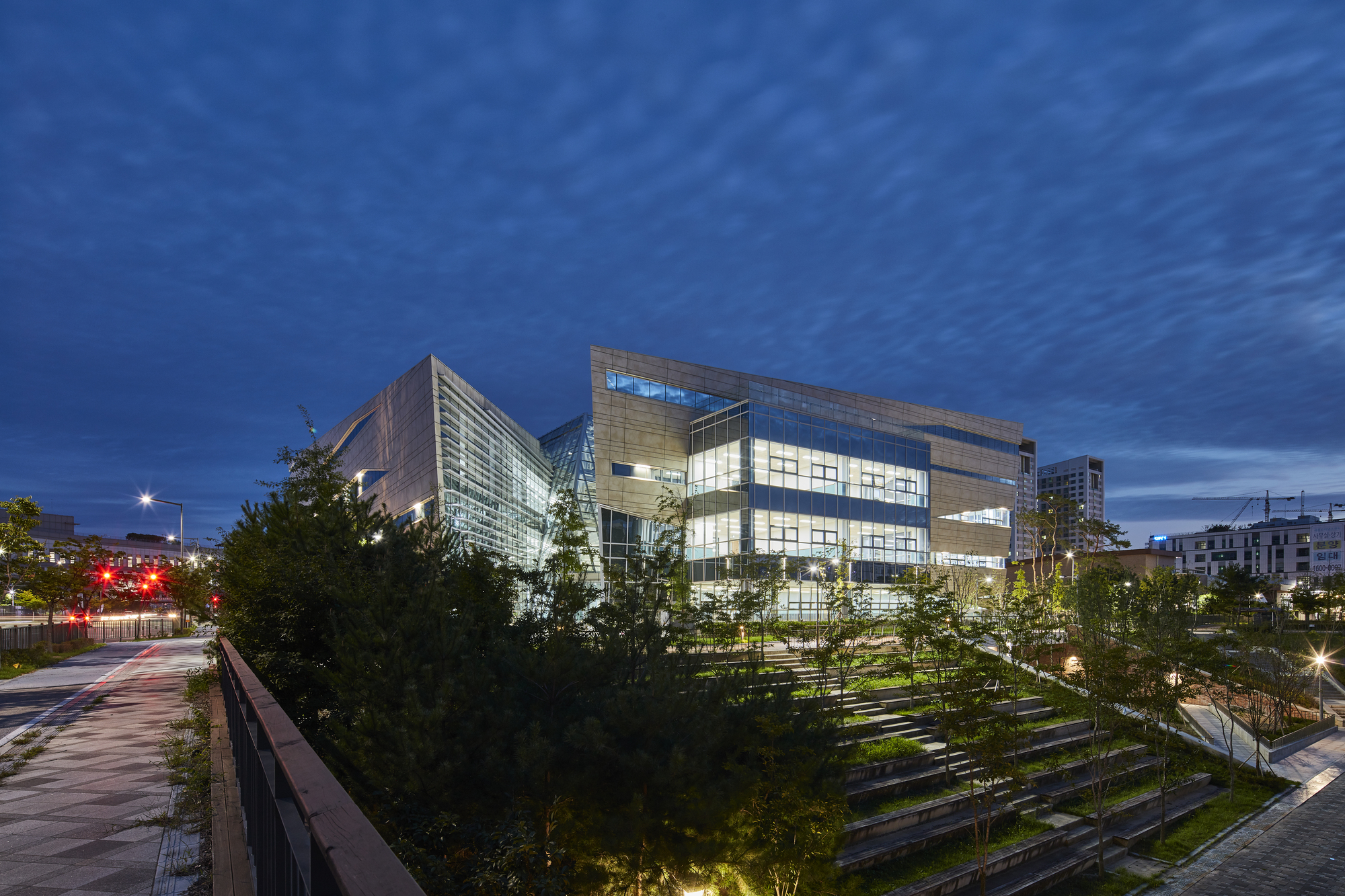 Gallery of Sejong Government Complex Cultural Center / Daain ...