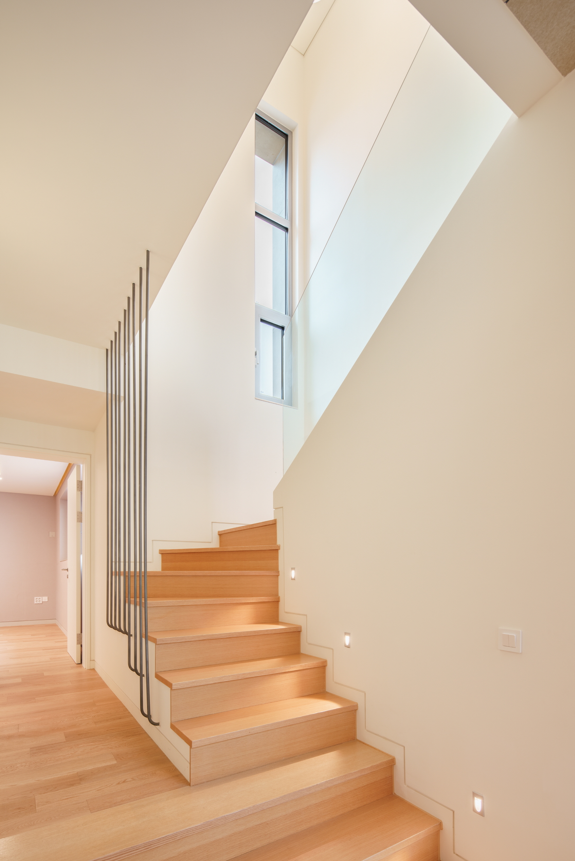 Gallery of The East Garden House / jhy architect & associates - 22