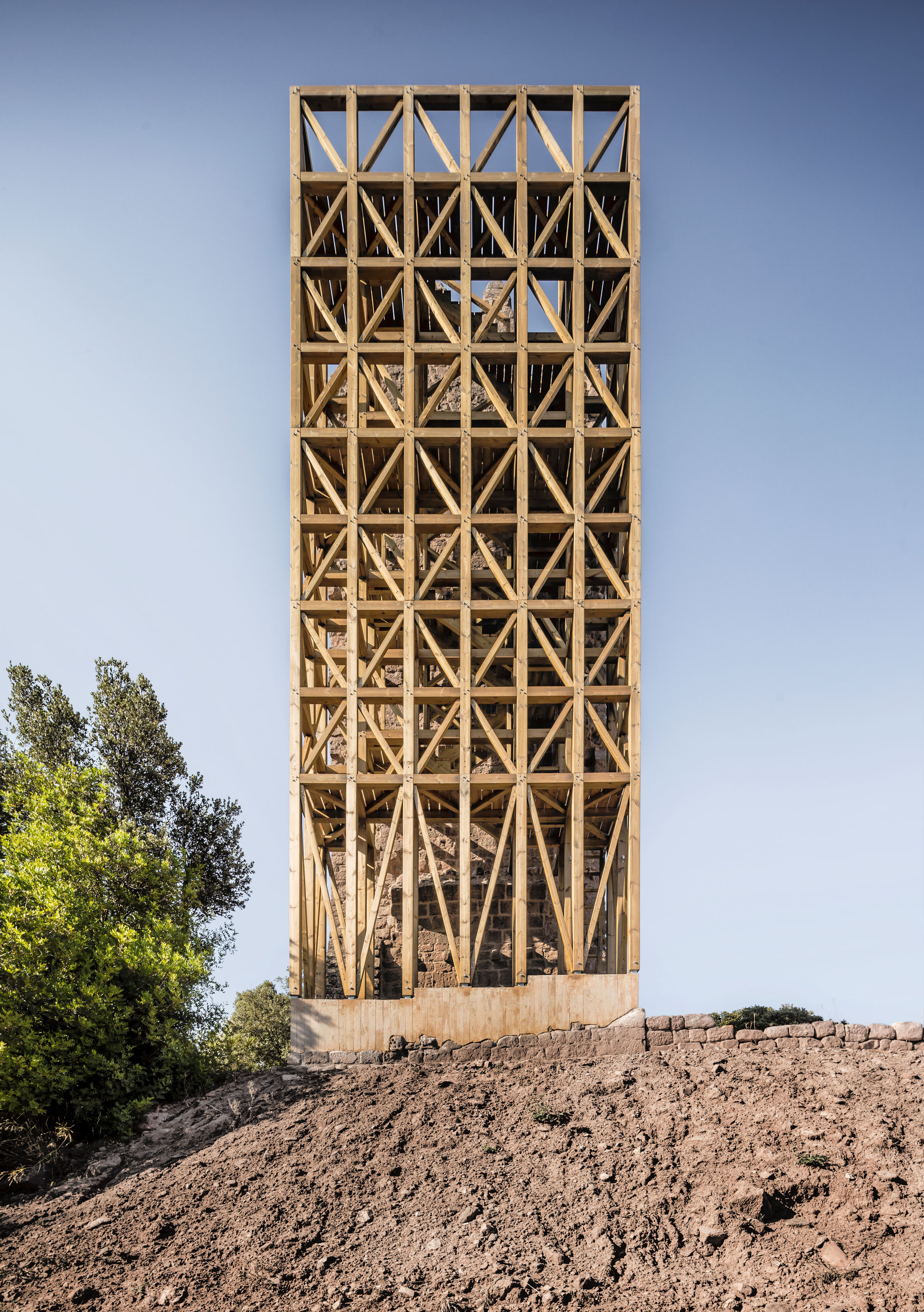 Gallery of Recovery of Merola’s Tower / Carles Enrich Studio - 18