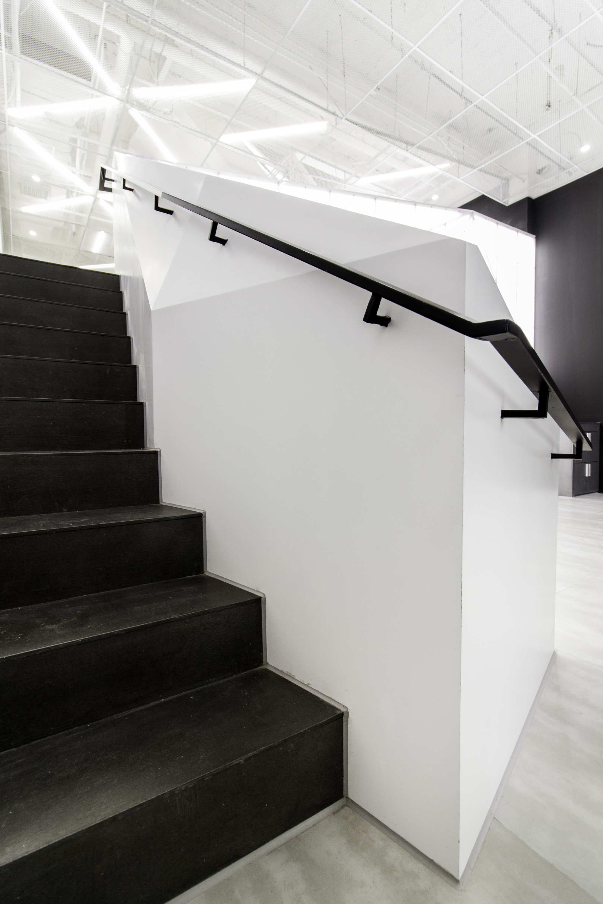 Gallery of Carley Hair Salon / maison h - 17