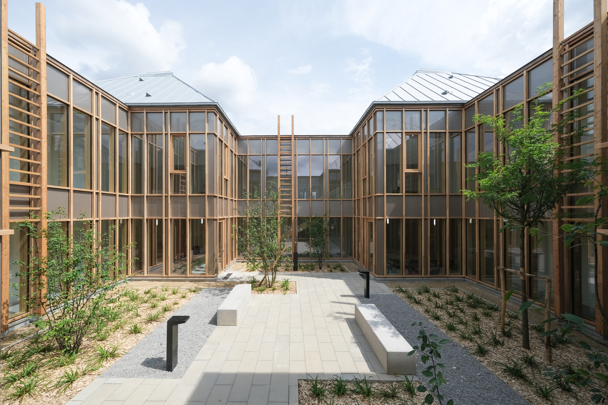 画廊 塔韦尼纯木制医疗中心 / MAAJ ARCHITECTES - 2