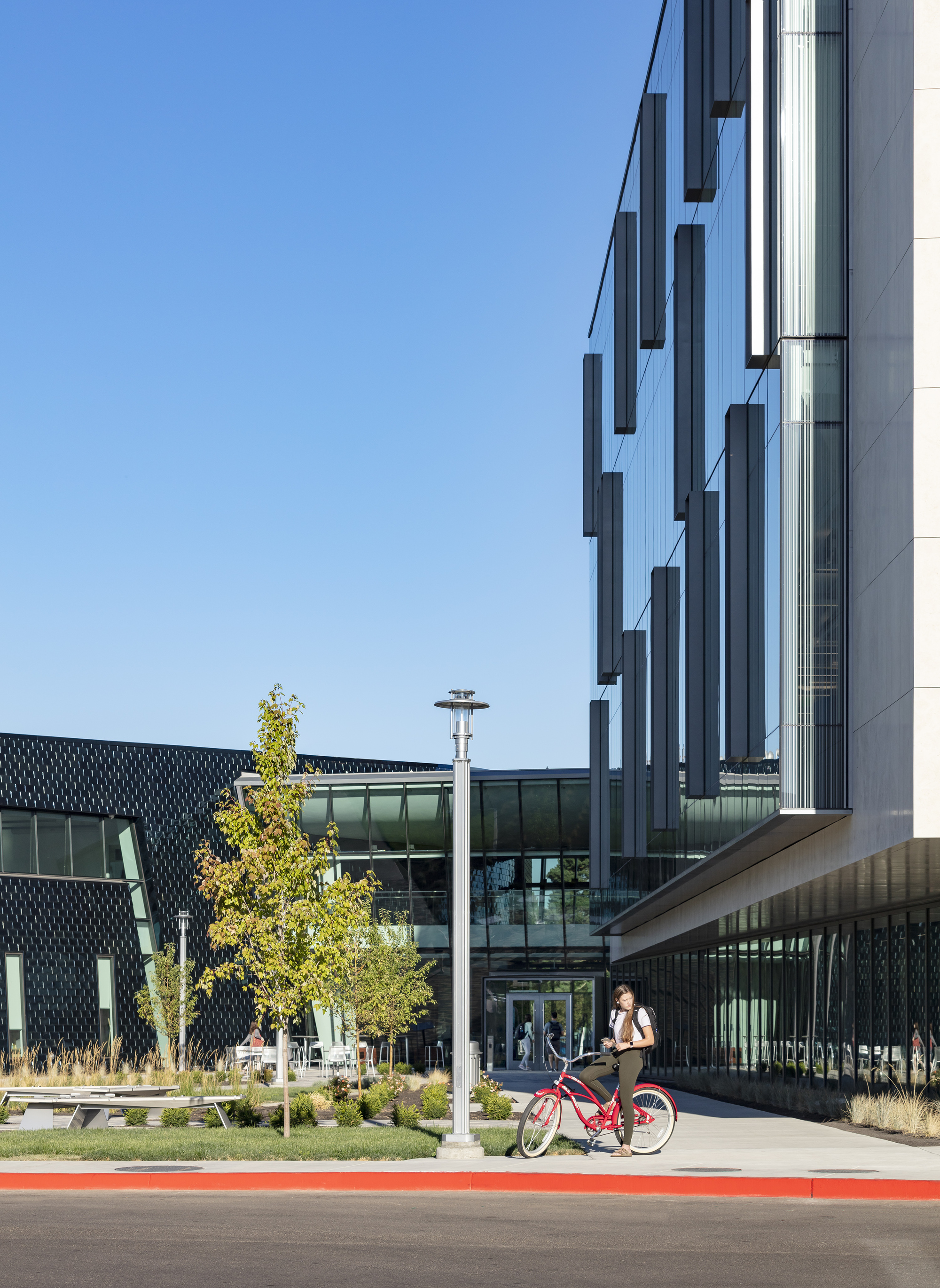 Gallery of Boise State University Center for the Visual Arts / HGA ...