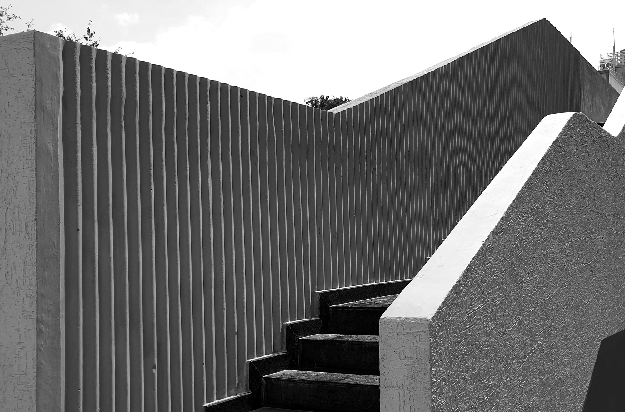 Galeria de Axis Vanam / The Purple Ink Studio - 14