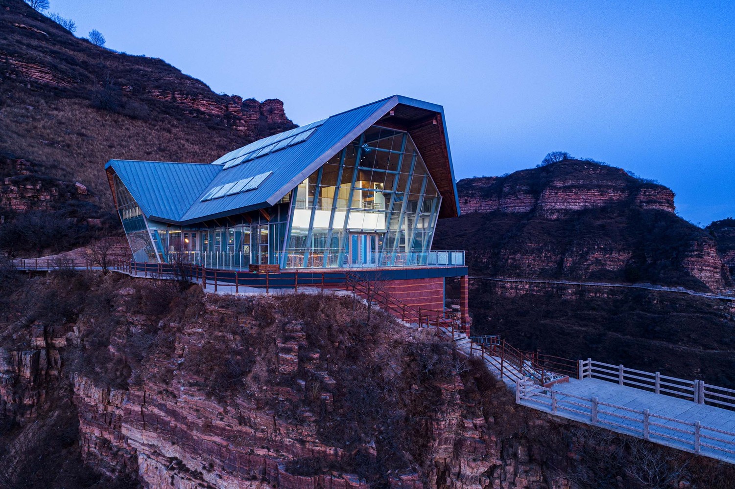 Gallery of Restaurant on the Cliff / Skyland Architecture - 2