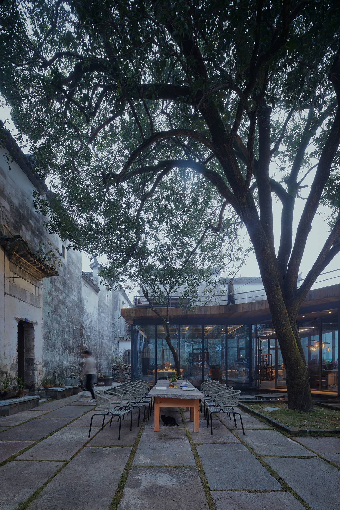 Gallery of Restoration and Reconstruction of Liu Geng Tang Hall ...