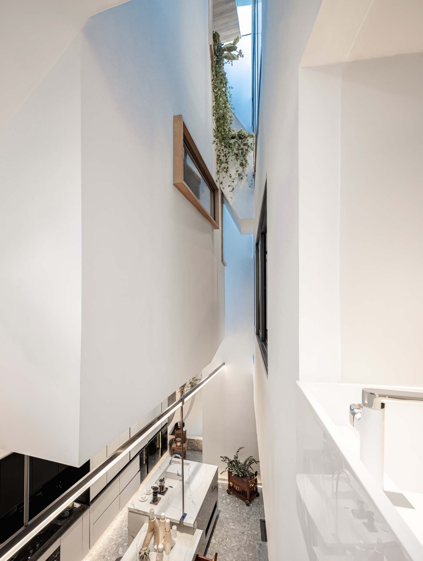 Gallery of Come into the Light / INSPIRATION GROUP - 14