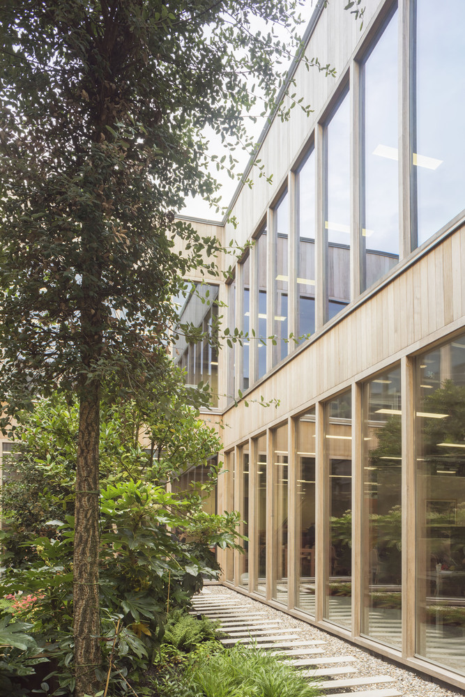 Gallery of The Platform Office Building / Space Encounters - 10