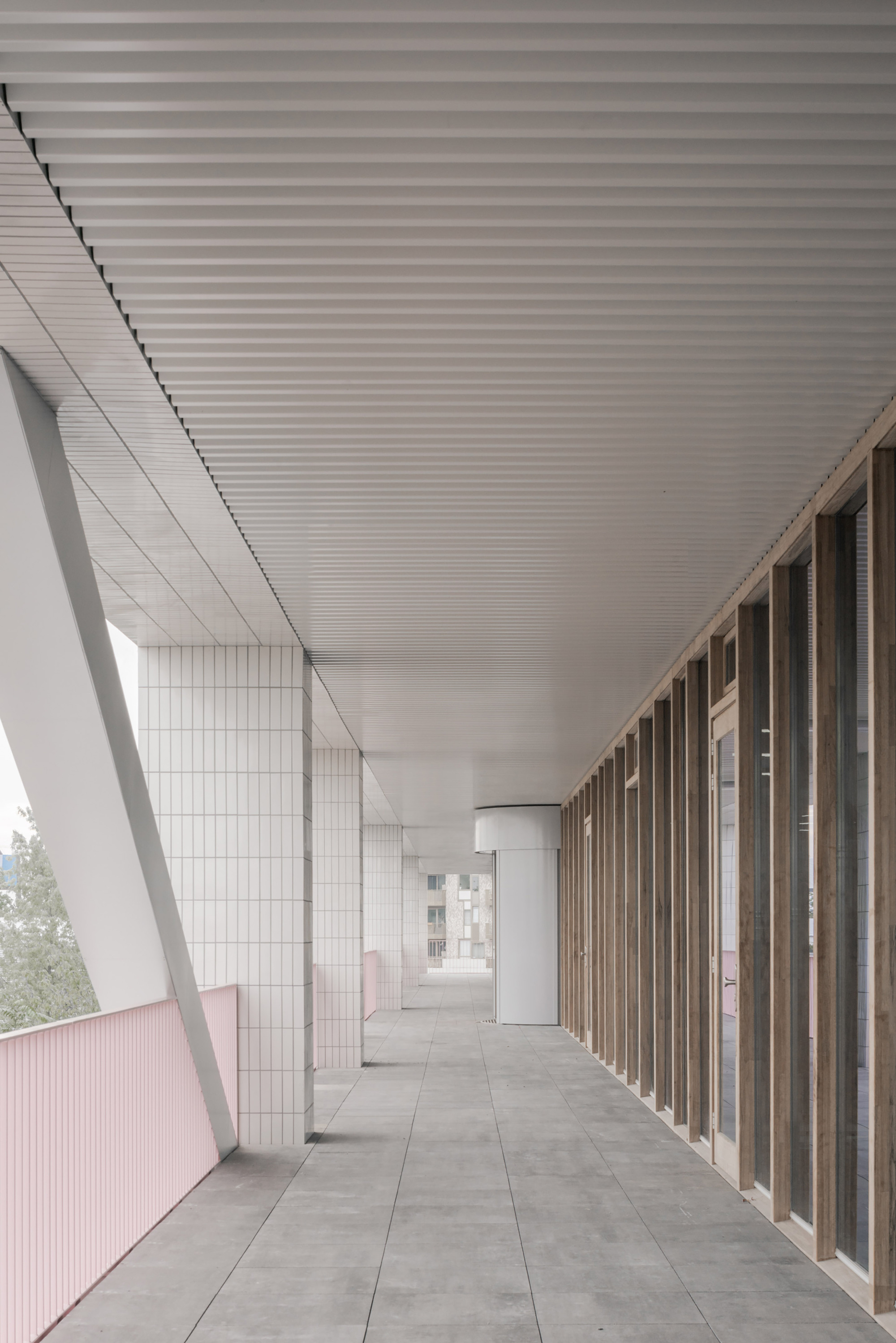 Gallery of The Platform Office Building / Space Encounters - 15