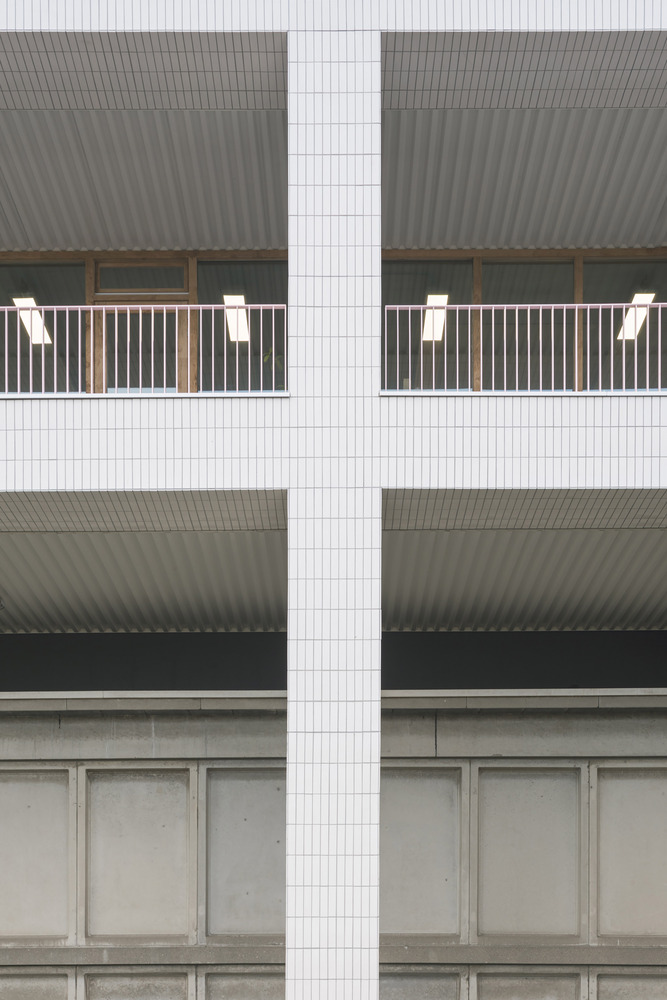 Gallery of The Platform Office Building / Space Encounters - 13