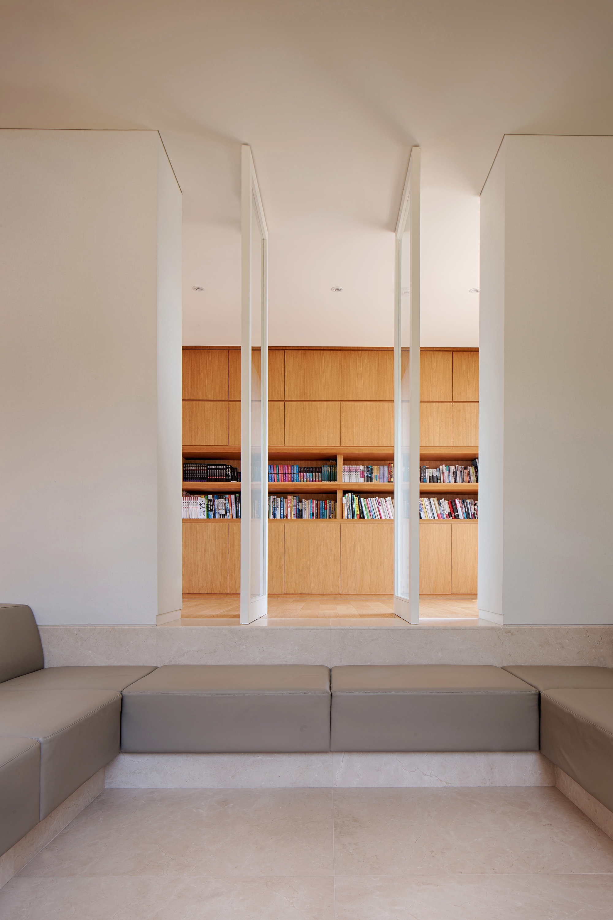 Gallery of Essay House / 100A associates - 5