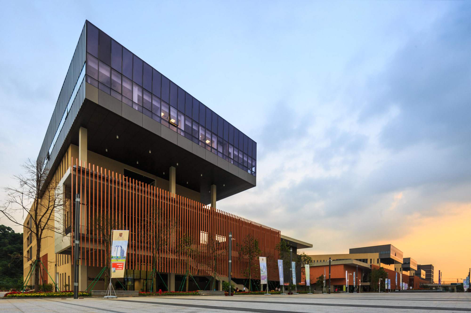 Gallery of Chinese University of Hong Kong / Wang Weijen Architecture ...
