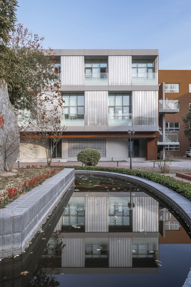 Gallery of International Department of Beijing Private JunYi Middle ...