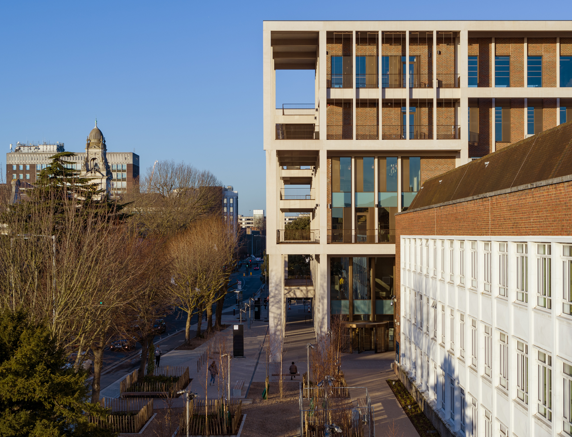 Galeria de Centro de Ensino da Kingston University / Grafton Architects - 9