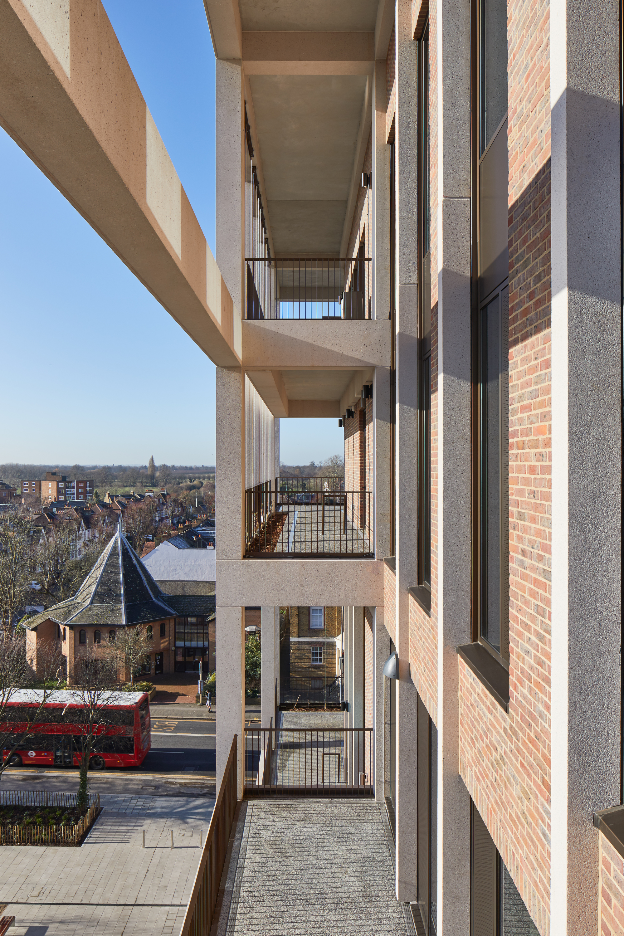 Gallery of Kingston University Town House / Grafton Architects - 13