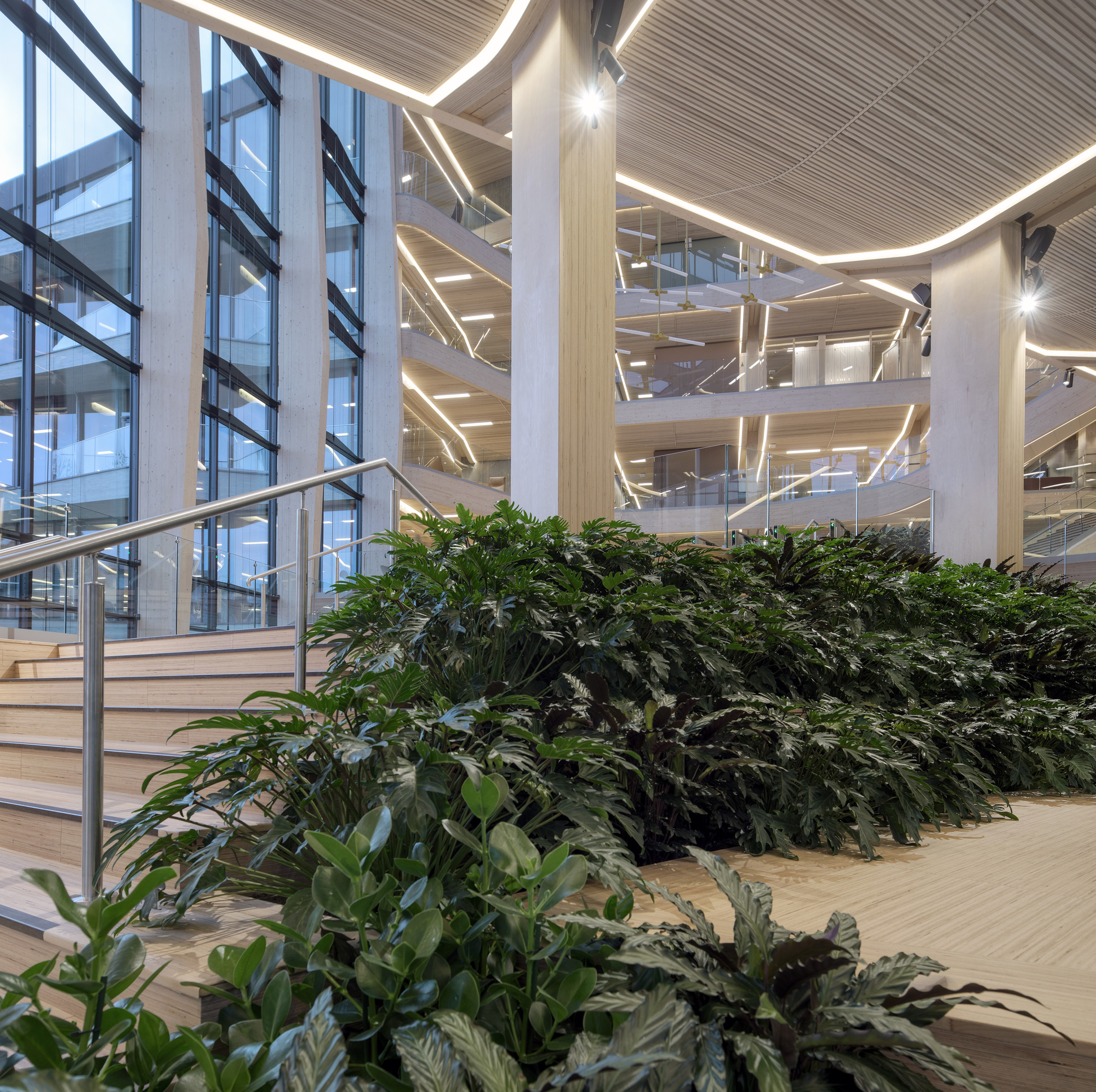 Galería de Oficinas del parque financiero / Helen & Hard + SAAHA - 30
