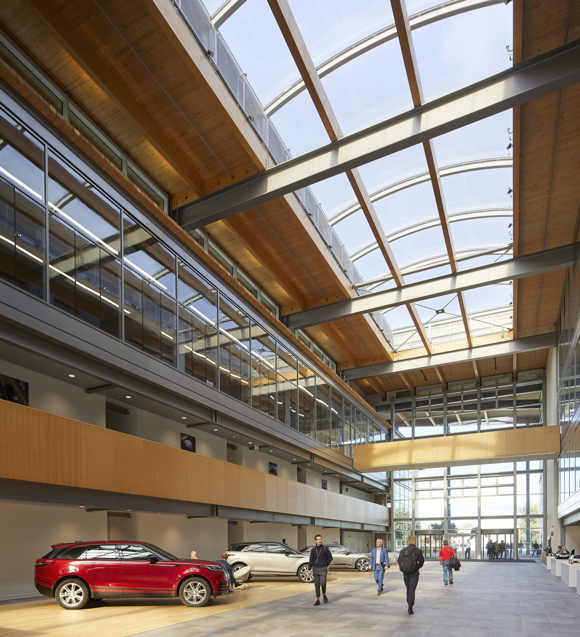 Galería de Centro de creación de productos avanzados de Jaguar Land ...