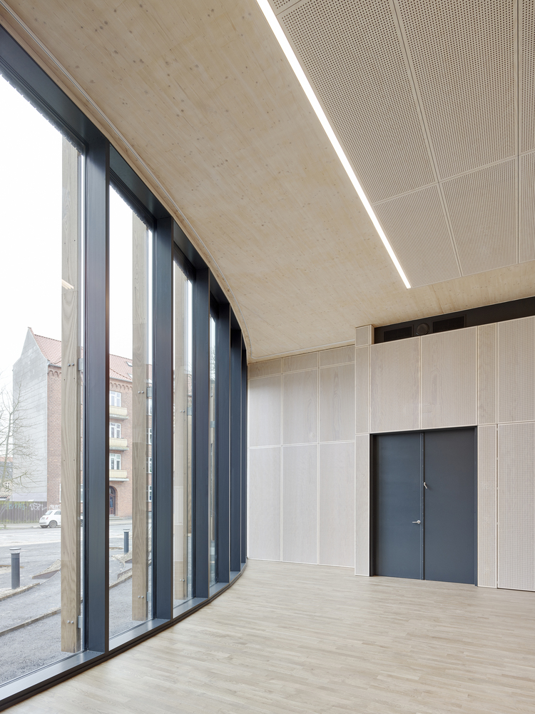 Gallery of Community Center / NORD Architects - 11