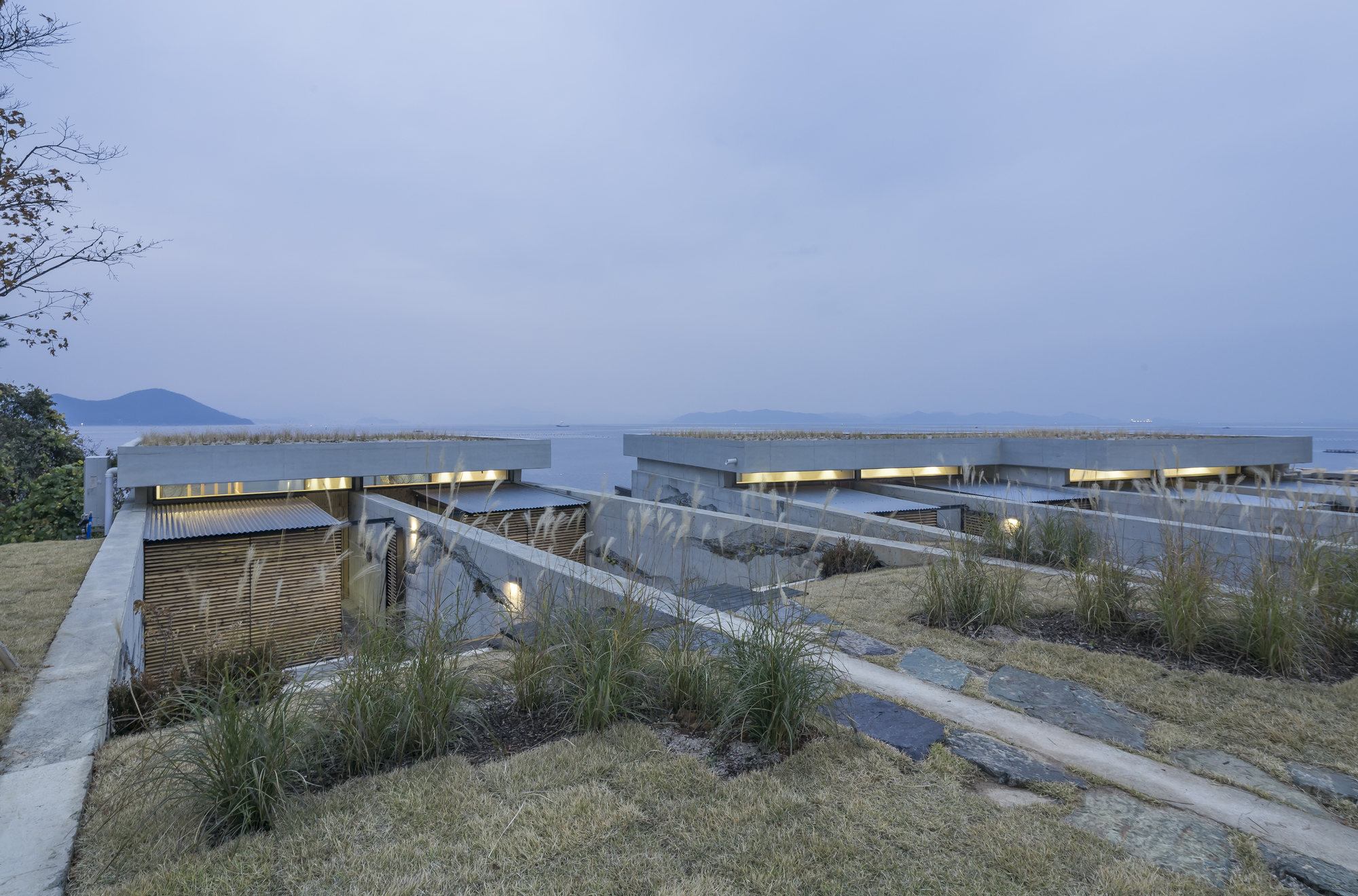 Gallery of Jipyungzip Guest House / BCHO Partners - 21