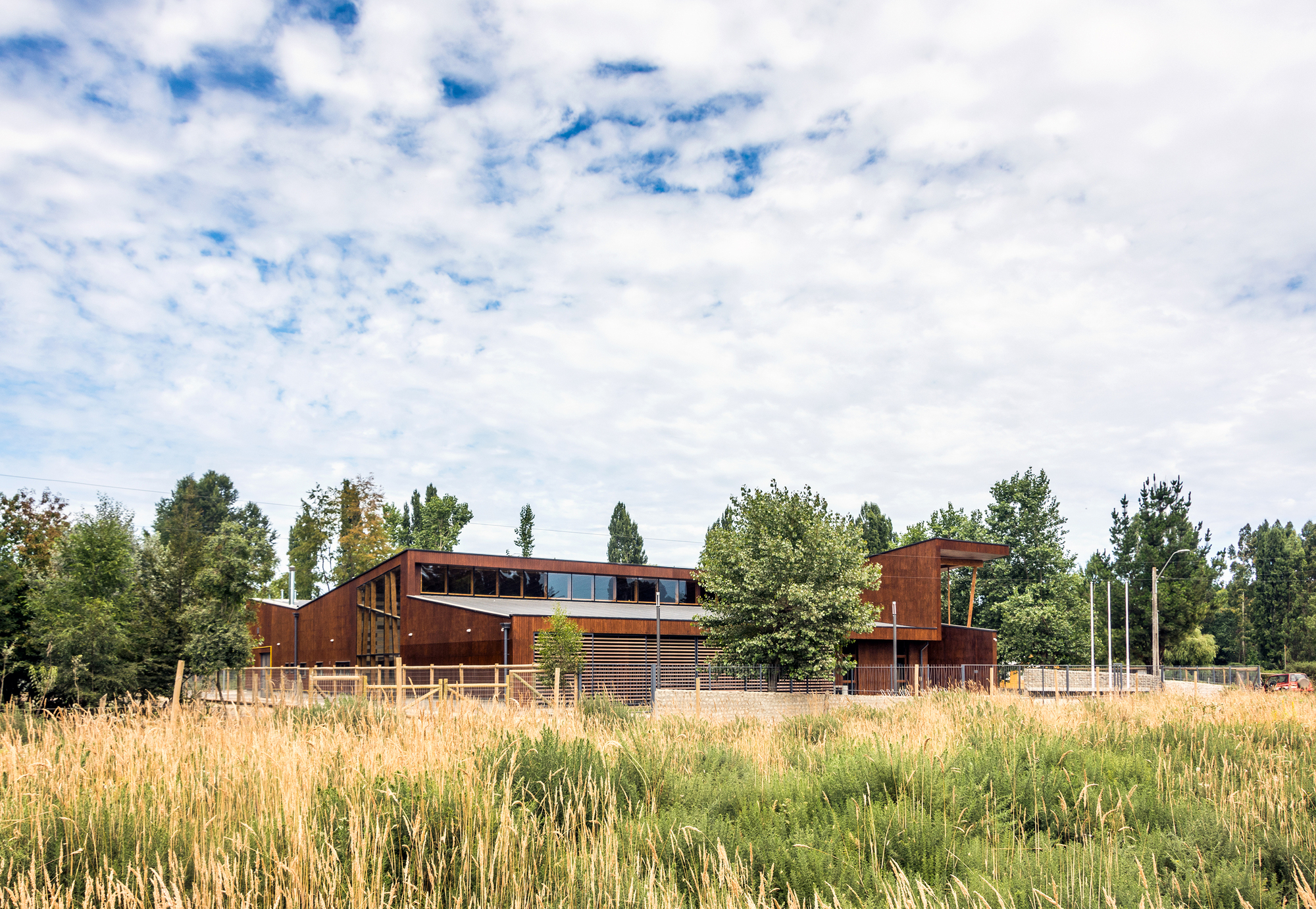 Galeria de Escola Rural Básica Cantino / Taller Viga Maestra - 27