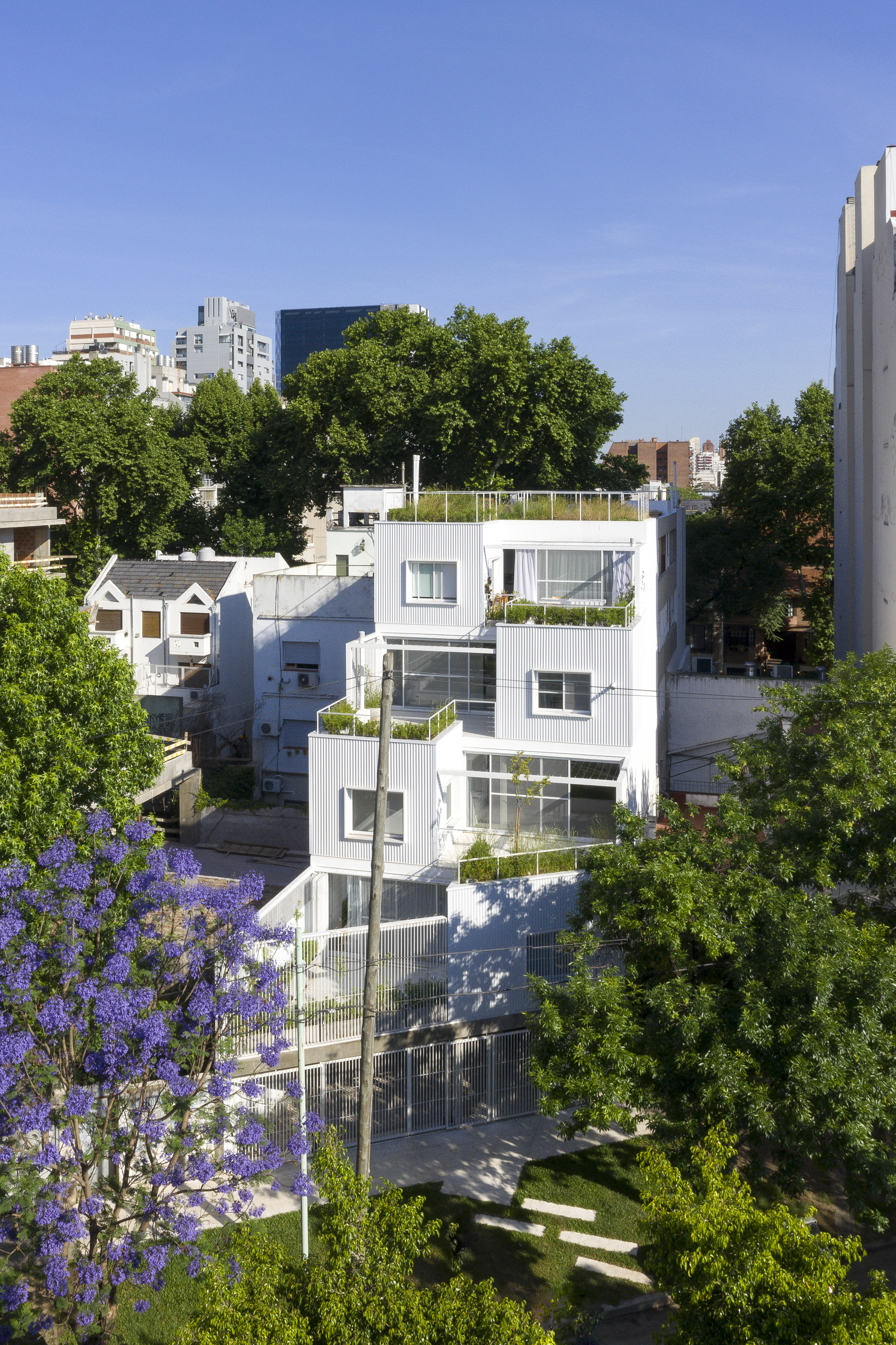 Gallery of Commodore Apartment Building / Planta - 4