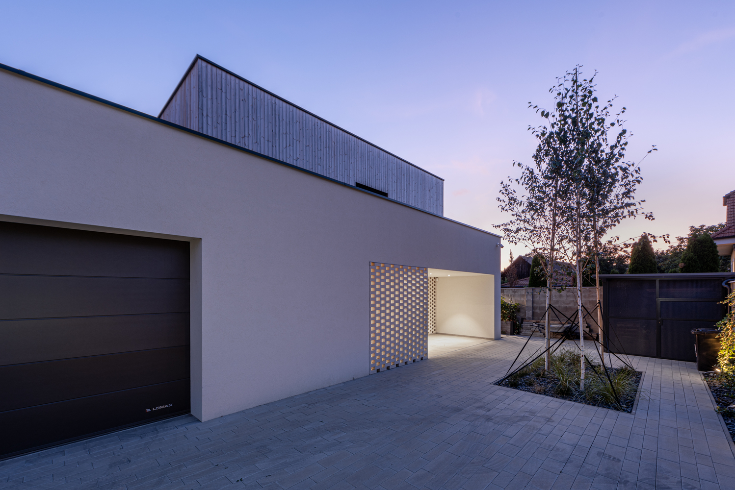 Gallery of BLNT house / AT26 architects - 15