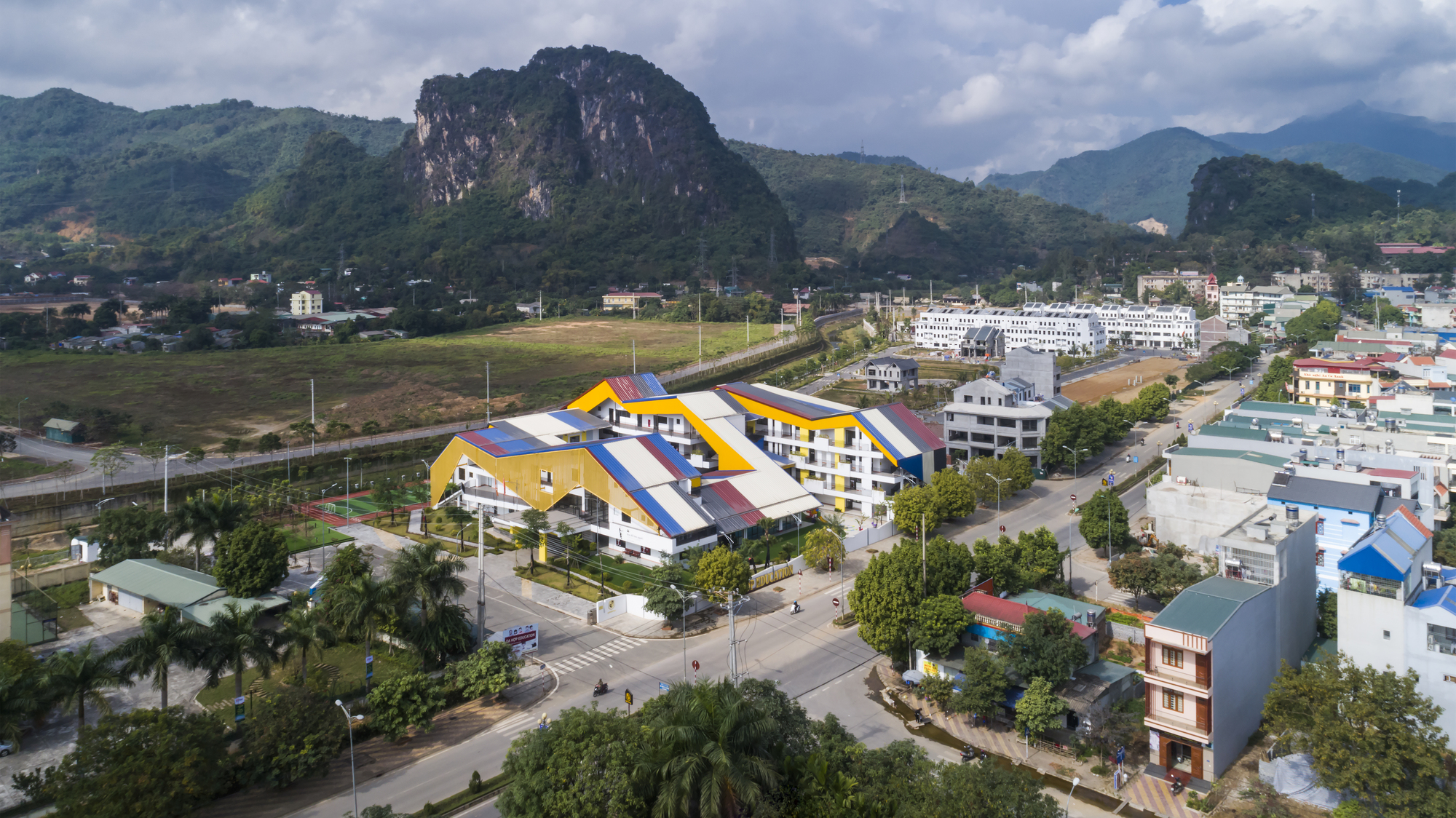 Gallery of Da Hop Kindergarten and Primary School / 1+1>2 Architects - 19
