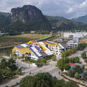 Da Hop Kindergarten and Primary School / 1+1>2 Architects | ArchDaily