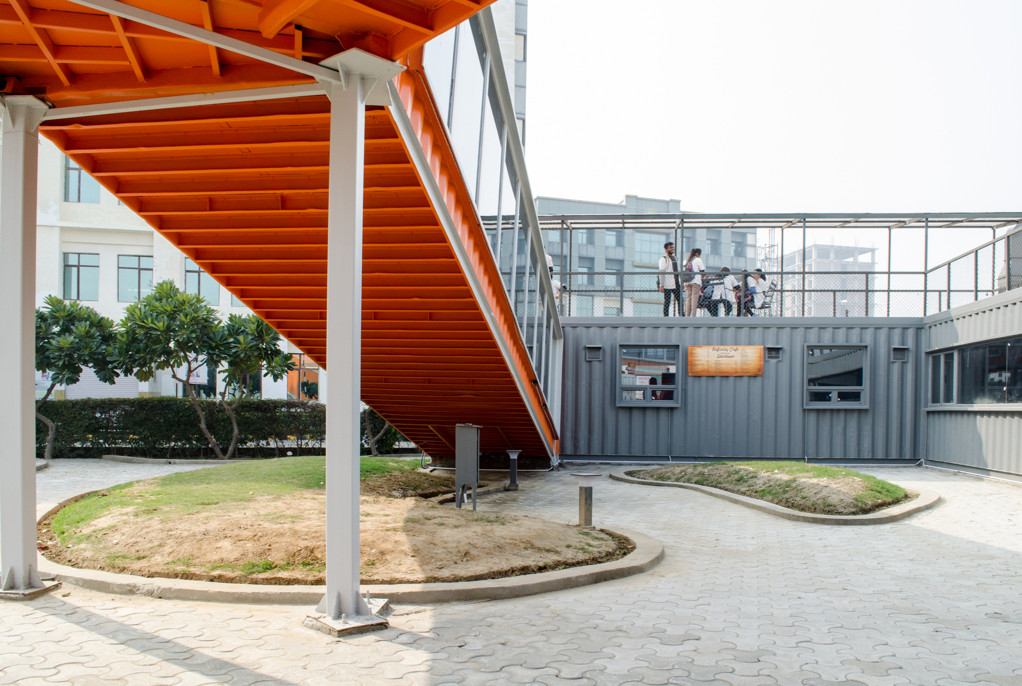 Gallery of Cafe Infinity / RJDL - 7