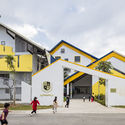 Da Hop Kindergarten and Primary School / 1+1>2 Architects | ArchDaily