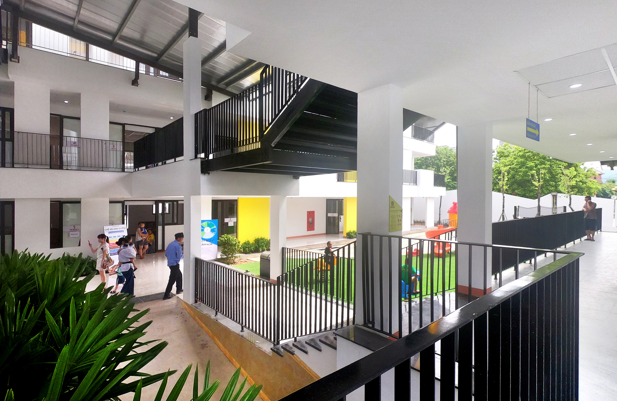 Gallery of Da Hop Kindergarten and Primary School / 1+1>2 Architects - 22