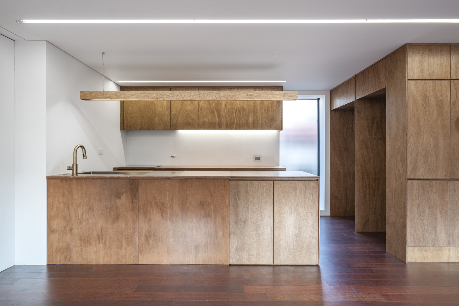 Gallery of Three Planes Five Layers Apartment Building / Shammah ...