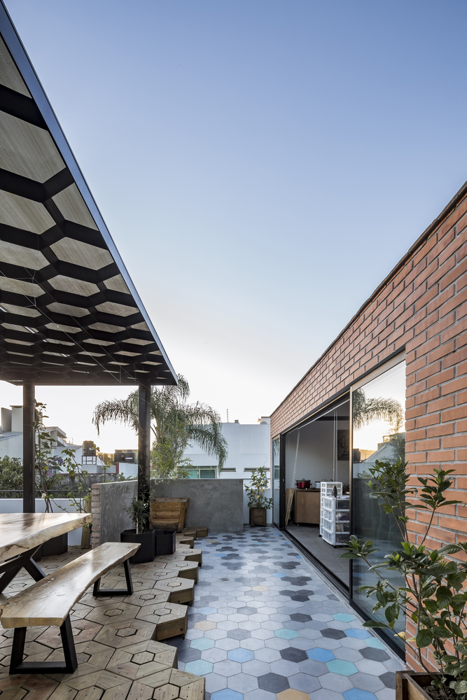 Gallery of VA House / BAC Barrio Arquitectura Ciudad - 19