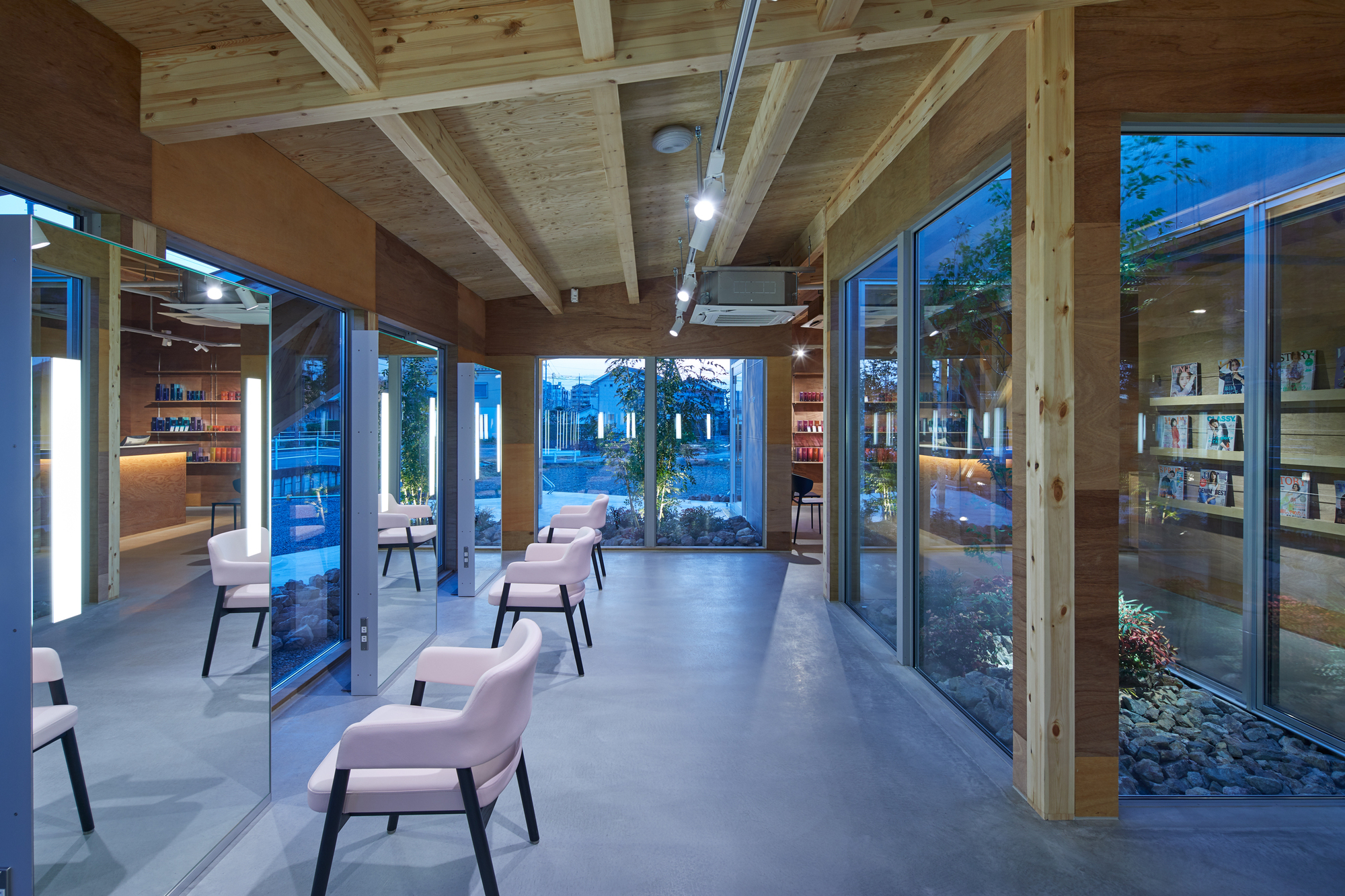 Gallery of Westory Hair Salon / Yoshihiro Kato Atelier - 15